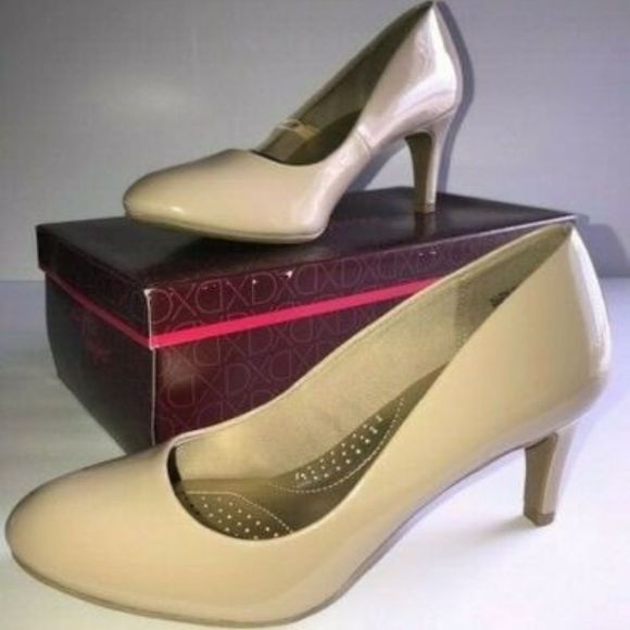 dexflex comfort | Shoes | Dexflexcomfort Womens Karma Round Toe Pump | Poshmark